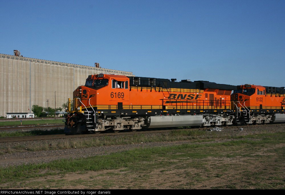 BNSF 6169